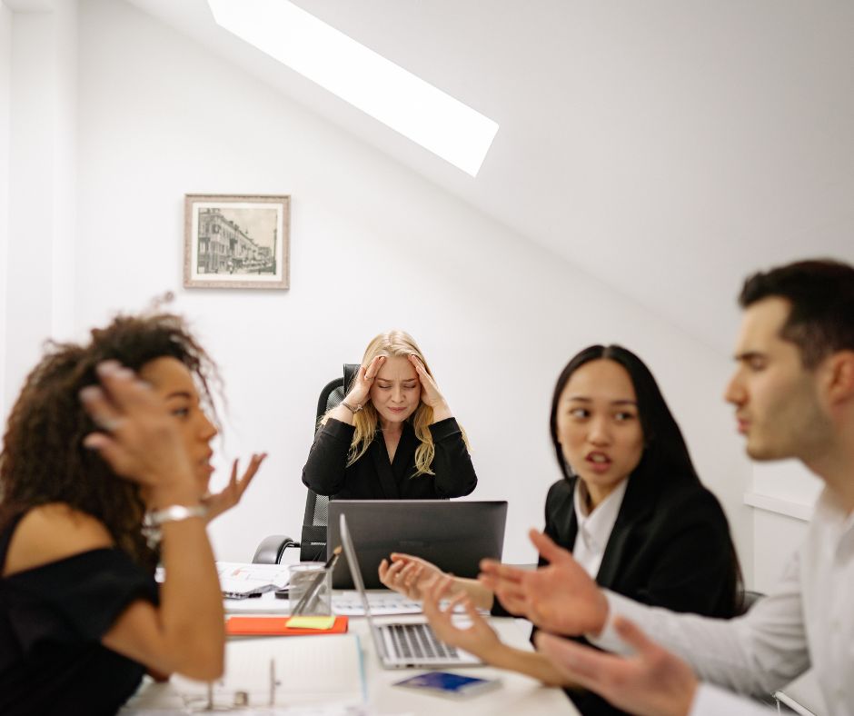 Comment gérer les conflits dans une équipe ? - Ethos conseils